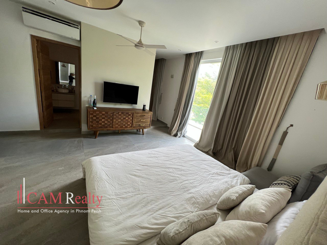 5 bedrooms jasmine villa for rent in Borey Peng Huot Boeng Snor