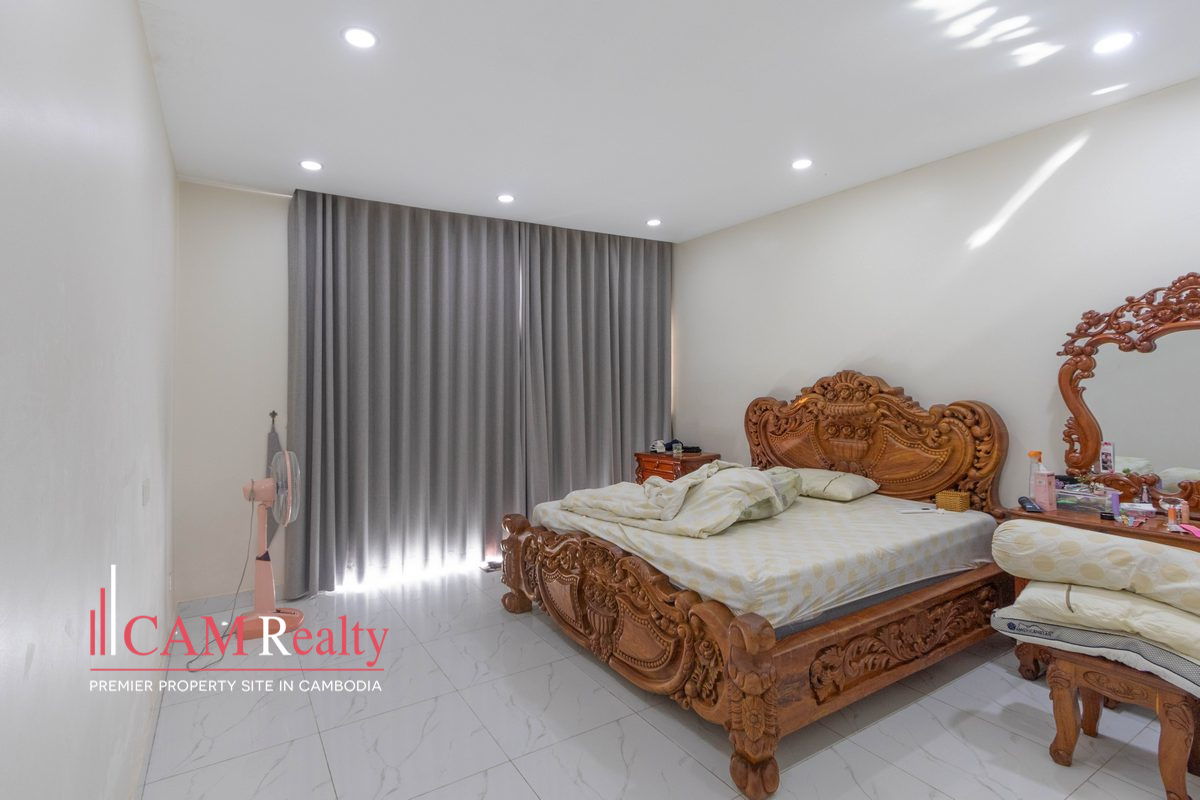 shophouse For Sale in The Woods by Natha Residences