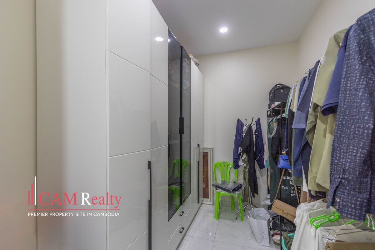 shophouse For Sale in The Woods by Natha Residences
